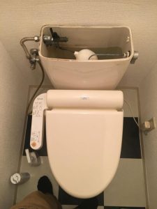 TOTOのS517の水を流すと水が止まらないことがある？【西宮市でのトイレ水漏れ修理】| トイレつまり・水漏れ・水道トラブル即日修理業者｜尼崎市のレオンメンテナンス